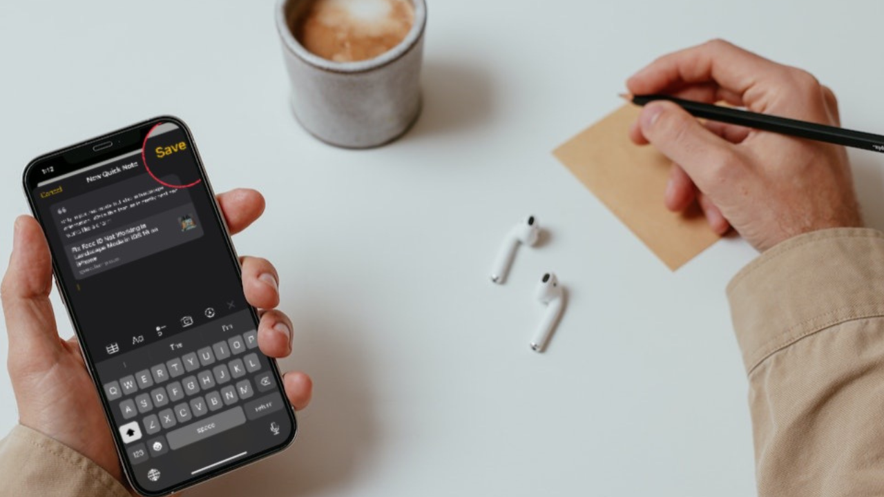 How to Enable and Use Quick Note on iPhone in iOS 17 - GeekChamp