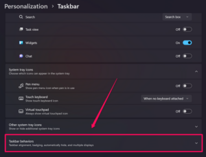 How to Hide Taskbar in Windows 11 - GeekChamp