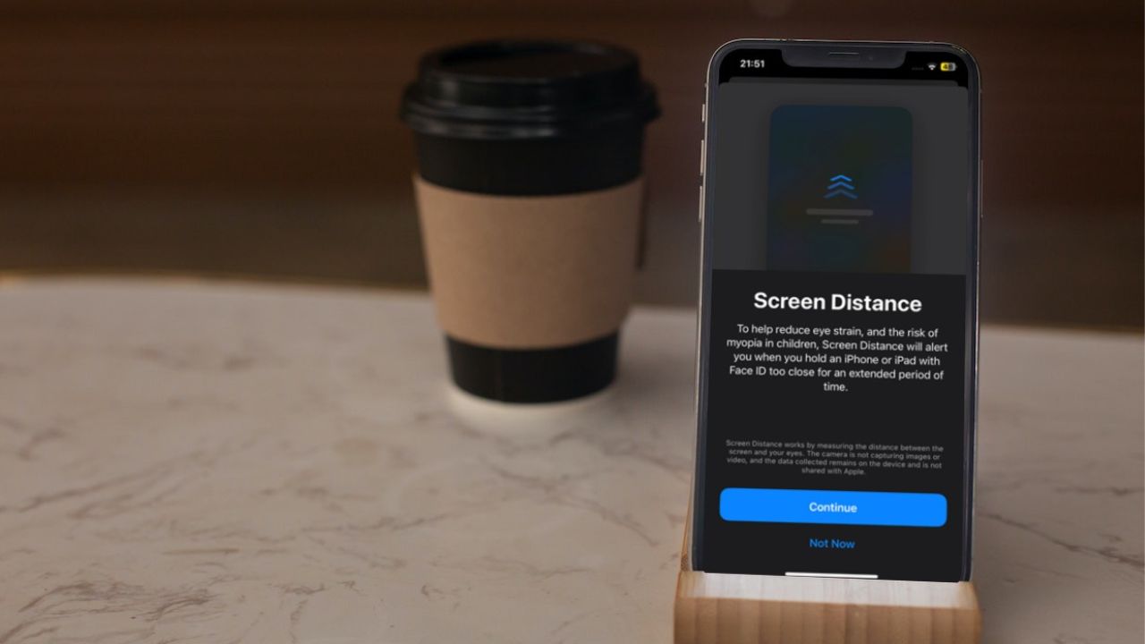 How to Enable and Use iOS 17 Screen Distance on iPhone - GeekChamp